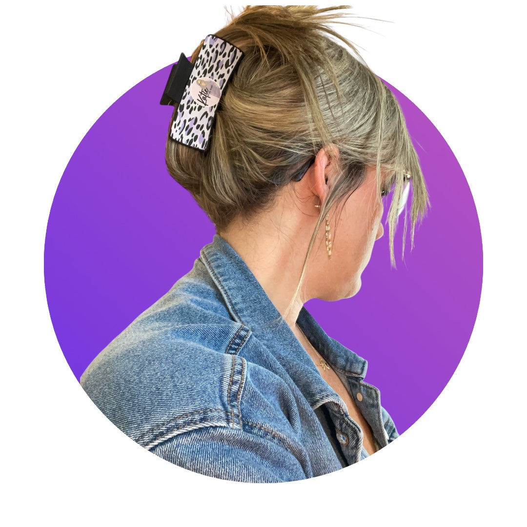 Personalized Claw Clip – Katie by the Glass